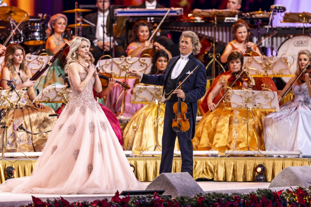 ANDRÉ RIEU 2025 CHRISTMAS CONCERT: MERRY CHRISTMAS | The Regal Theatre ...