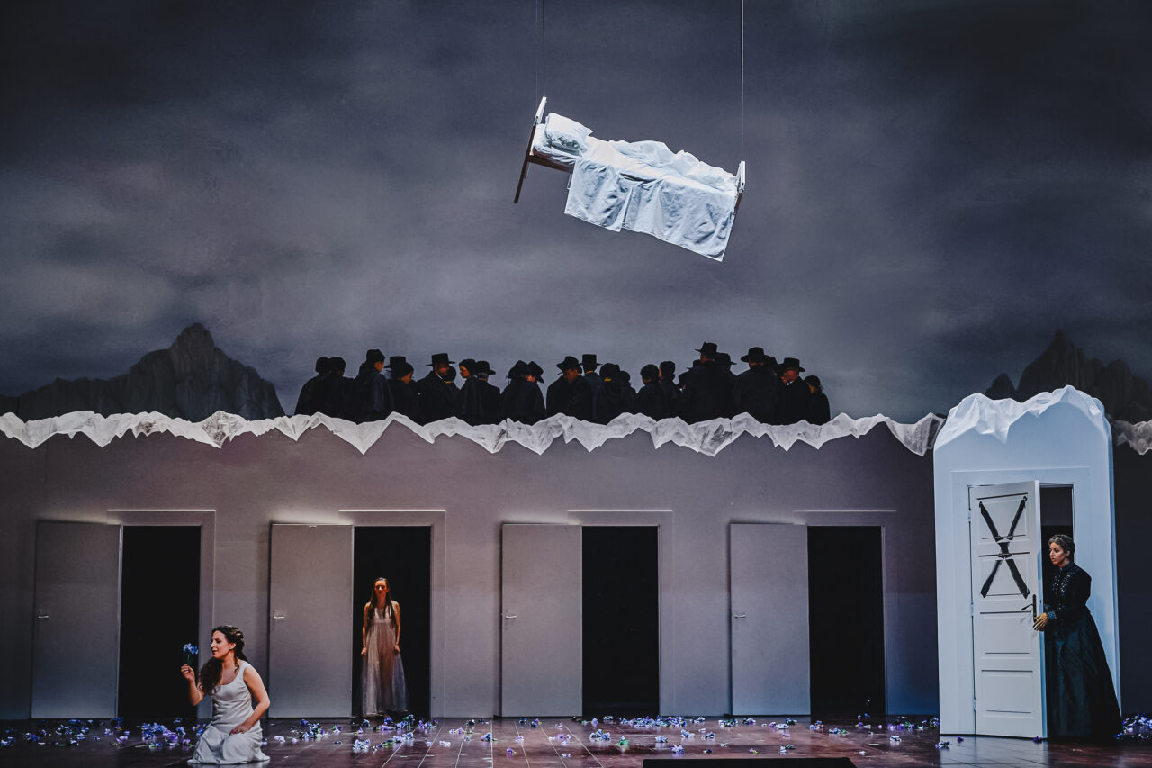 ROYAL BALLET & OPERA: LA SONNAMBULA | The Regal Theatre - Minehead